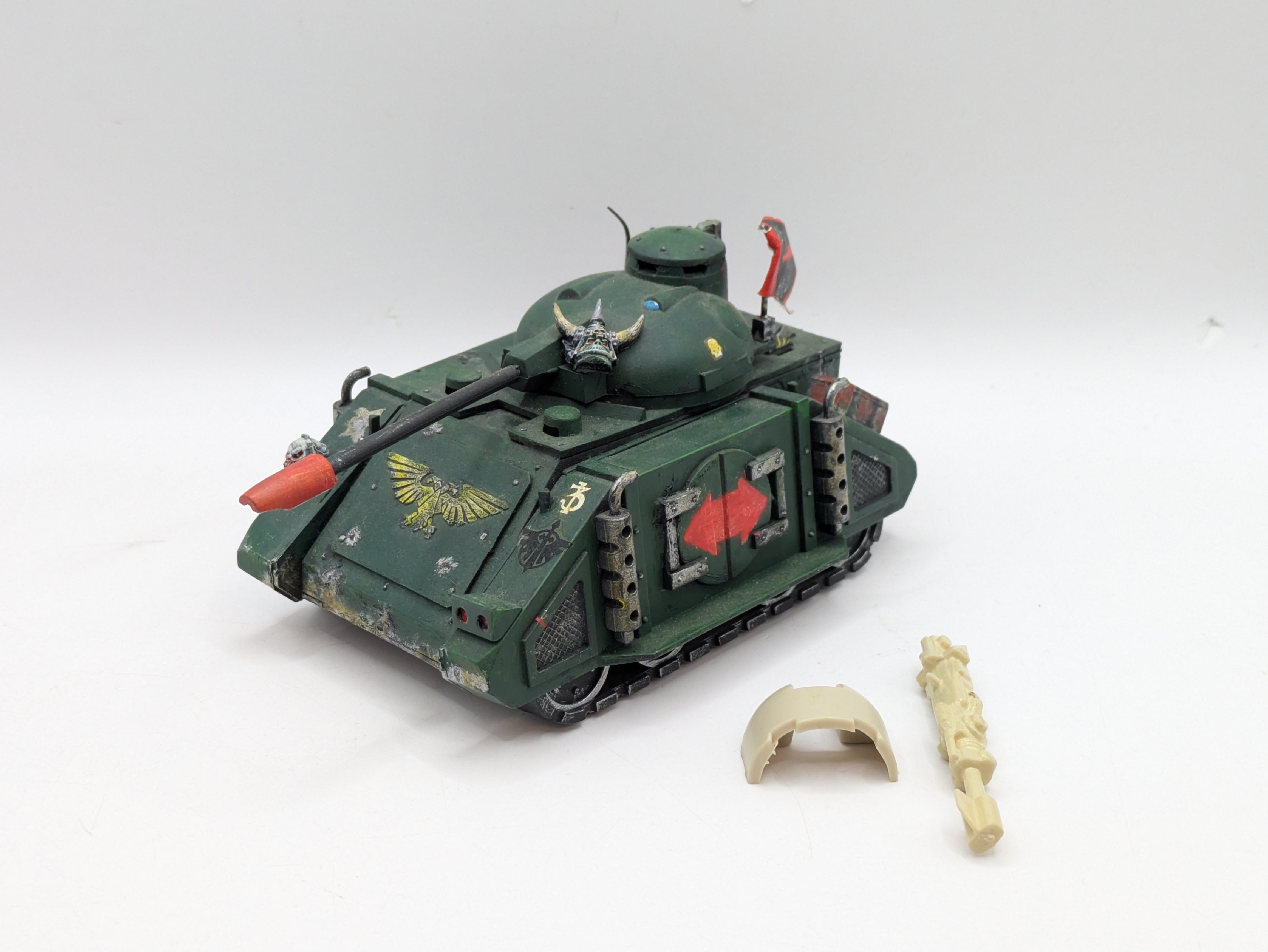 Warhammer 40k: Space Marines Dark Angels Rogue Trader Predator Tank (AT239)